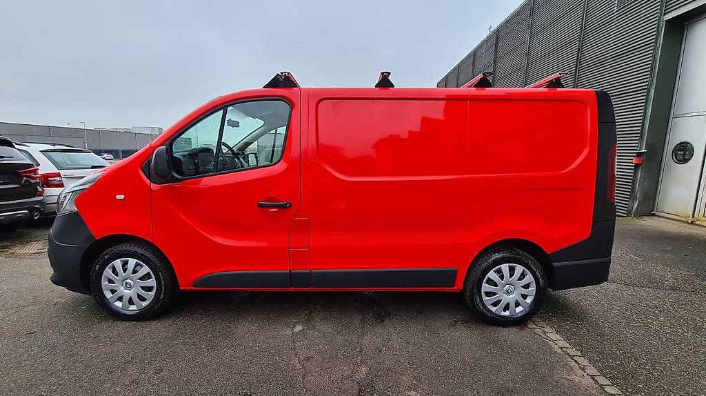 RENAULT Trafic 2.0 dCi 120 3.0t Business L1H1 ** Leder ** Canton ...