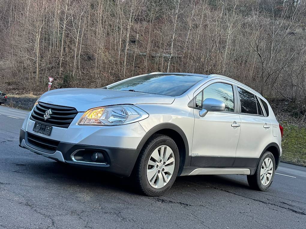 SUZUKI SX4 S-Cross 1.6 16V Sergio Cellano Top 4WD CVT7 im Kanton St ...