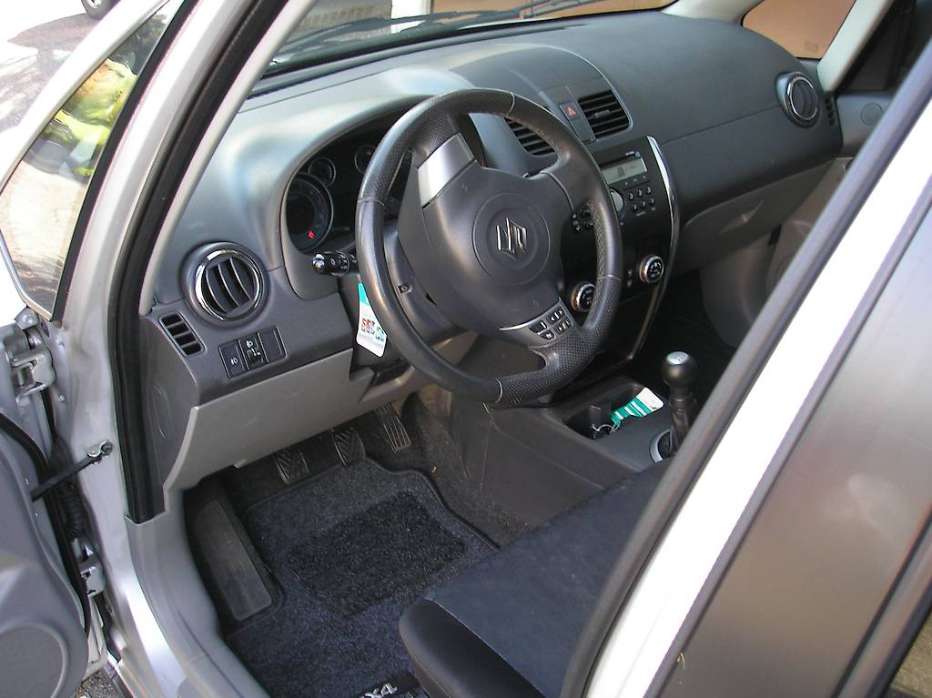 SUZUKI SX4 1.6 16V GL Top 4WD Canton Berne - anibis.ch