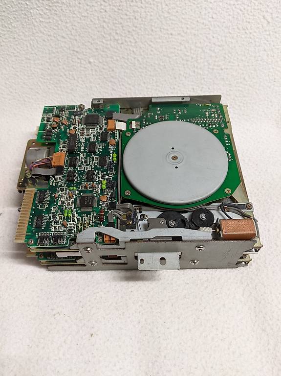 Rare Sharp X68000 floppy drive im Kanton Freiburg - anibis.ch