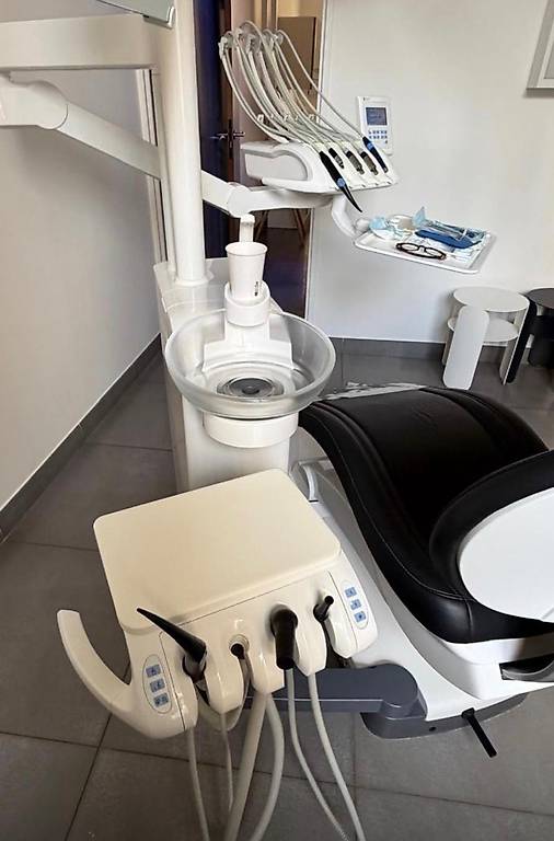 Unité dentaire Sirona Sinius CS - Fauteuil complet Canton Vaud - anibis.ch