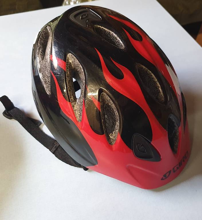 Casque de vélo rouge Giro 46-50 pour enfant Canton Vaud - anibis.ch