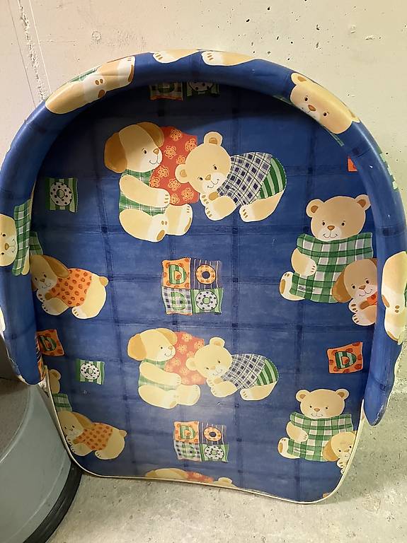 Table à langer Canton Neuchâtel - anibis.ch