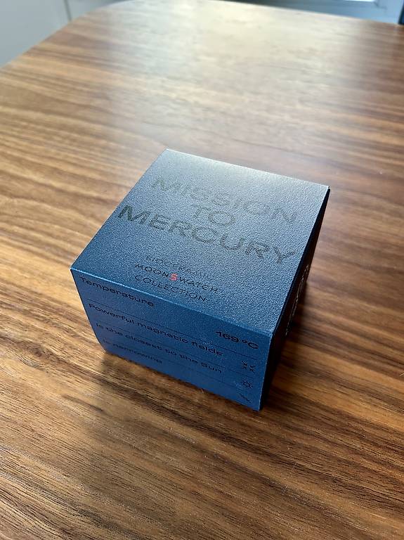 Swatch × Omega Bioceramic MoonSwatch ? Mission to Mercury Canton Genève ...