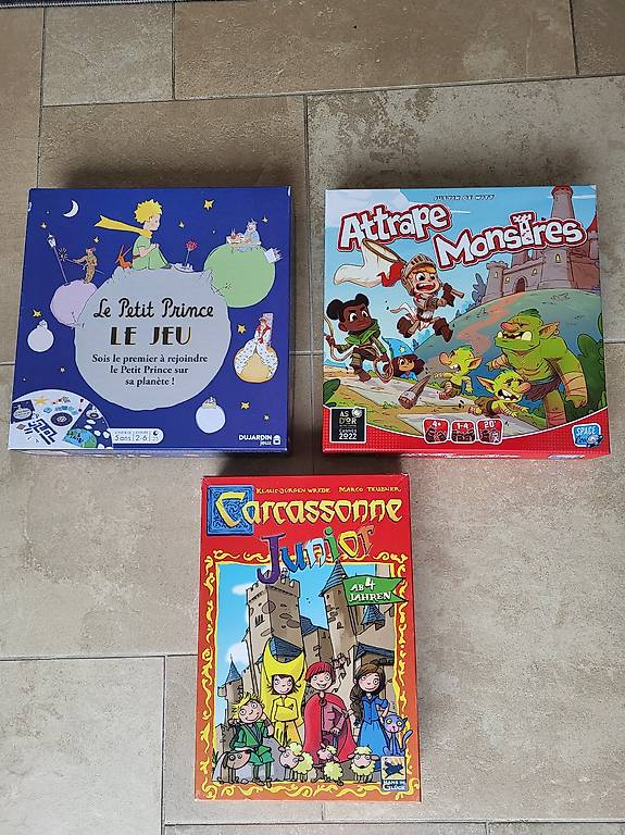 Jeux de société divers et livres Canton Valais - anibis.ch