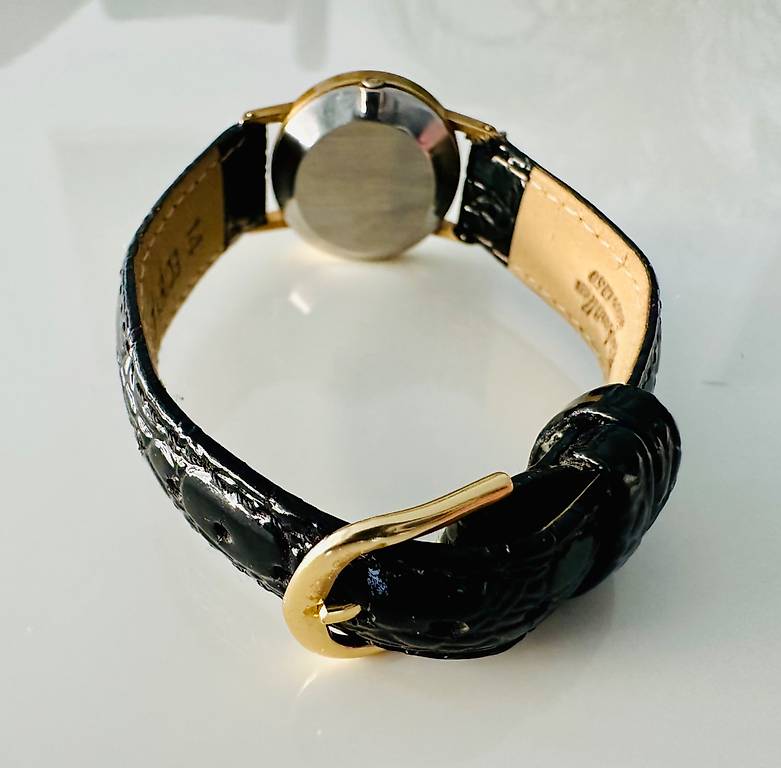 OMEGA DE VILLE Quartz 24 mm en parfait état, avec pile neuve im Kanton ...