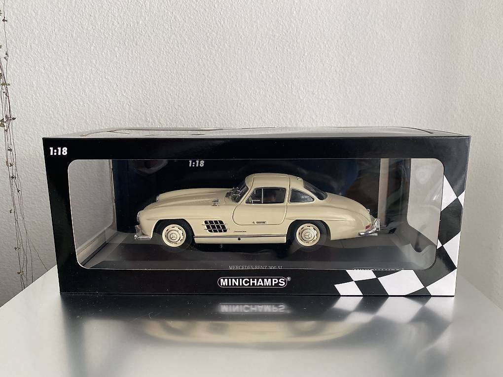 Mercedes 300 SL Minichamps 1/18 Canton Vaud - anibis.ch