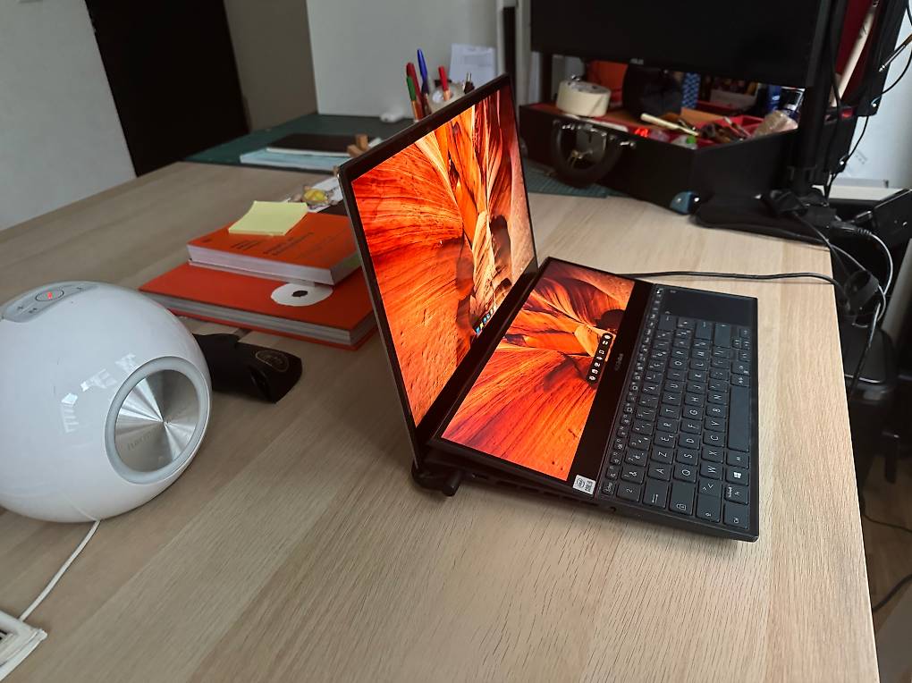 ASUS ZENBOOK PRO DUO 32GO DE RAM 1T DE STOCKAGE im Kanton Genf - anibis.ch