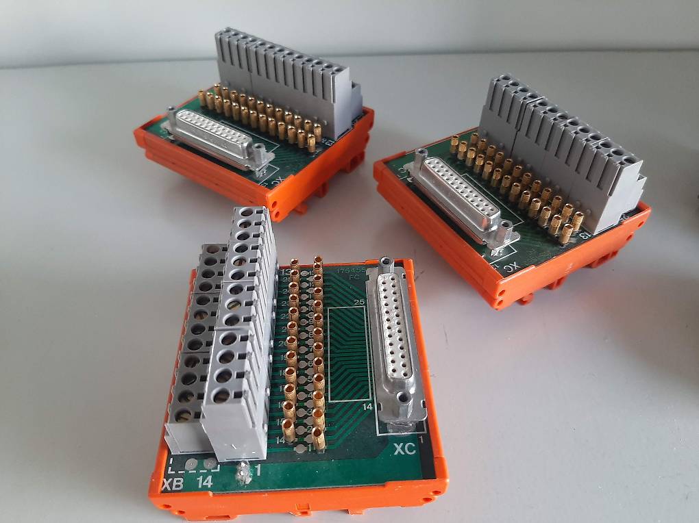 Bornier WAGO 25 pôles SUB-D avec prises de mesure Canton Vaud - anibis.ch