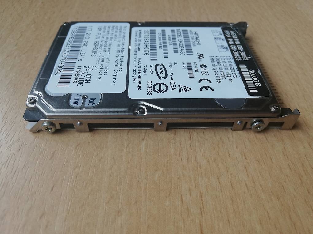 2.5 IDE HDD Caddy inkl. Schrauben, ID:01 Canton Berne - anibis.ch