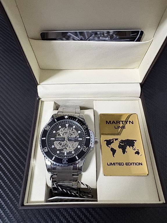 Montre Martyn Line édition limitée Canton Valais - anibis.ch