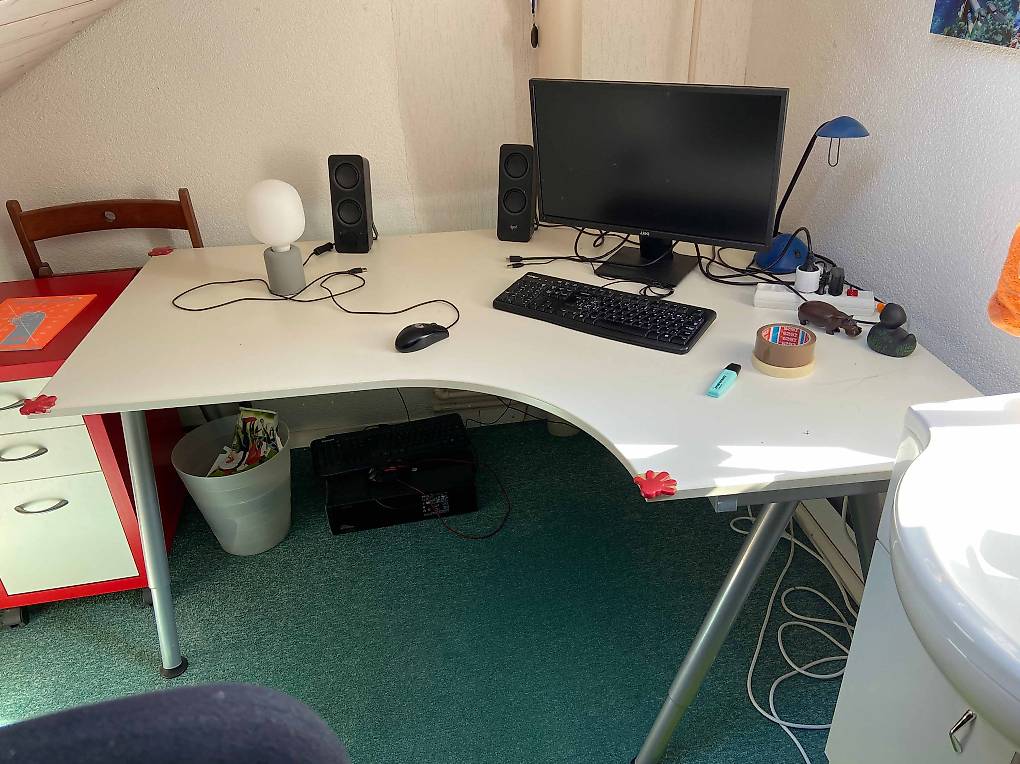 Bureau IKEA modèle GALANT 160x120, en L, centre arrondi Canton Vaud ...