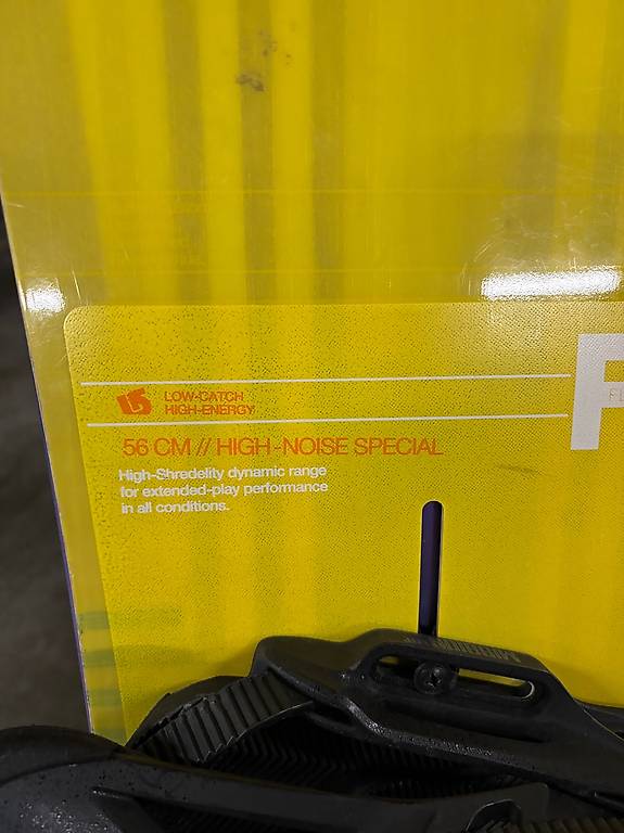 Snowboard Burton Custom Flying V 156 cm avec fixations. Canton Fribourg ...