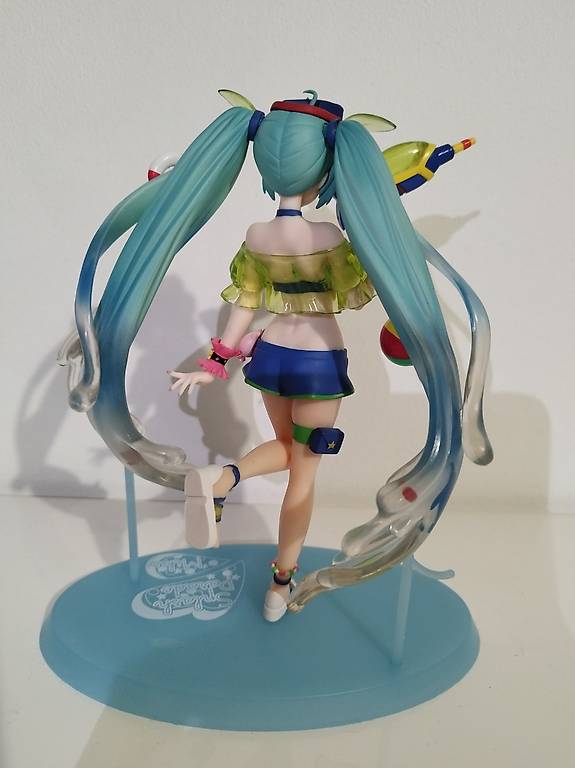 Splash Parade Miku Canton Vaud - anibis.ch