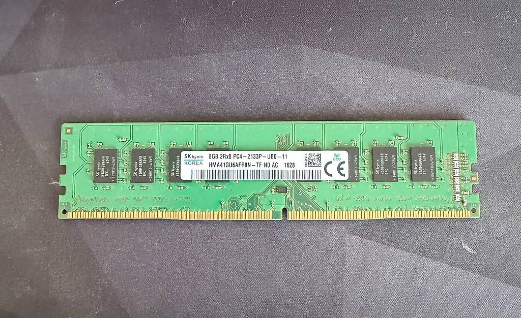 Lot de 2 barrettes RAM SK Hynix 8 Go ECC DDR4-2133 RDIMM Canton Vaud ...