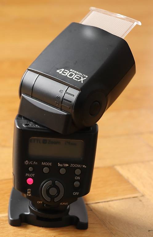 Canon Speedlite 430EX - grosser Blitz / flash inkl. Hülle im Kanton ...