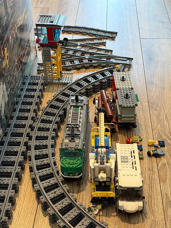 LEGO Technic 60198 | Train de marchandises Canton Vaud - anibis.ch