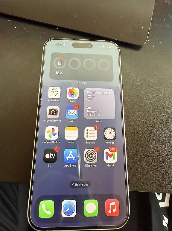 iPhone 15 pro max Canton Fribourg - anibis.ch