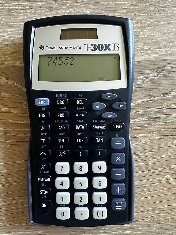 Calculatrices Texas Instruments TI 30Xa et TI 30XIIS im Kanton Waadt ...