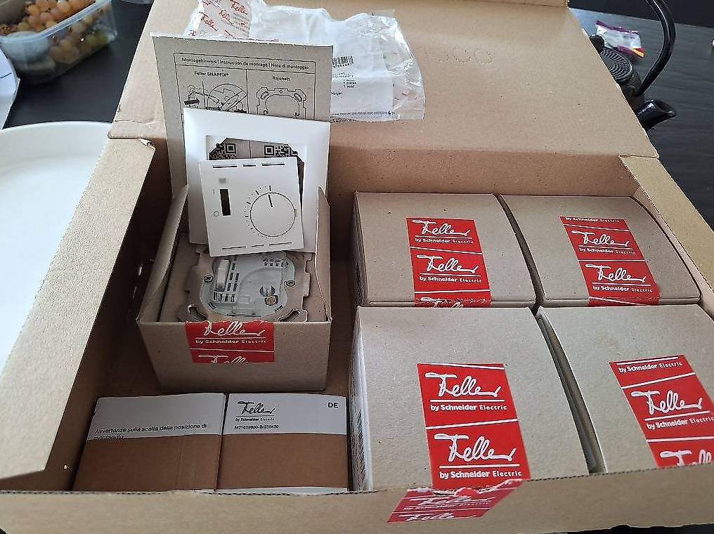 Feller Thermostat d'ambiance UP avec interrupteur, blanc Canton Valais ...