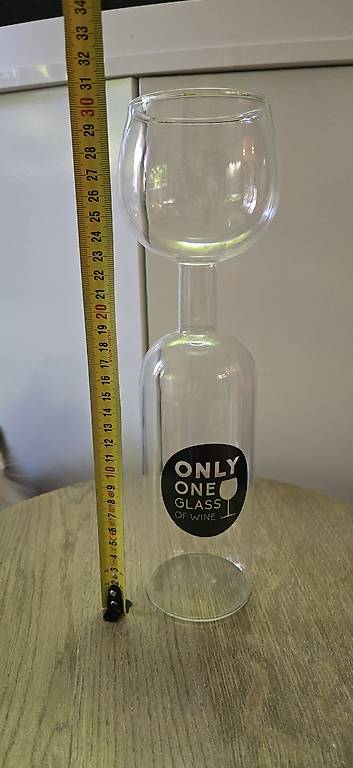 ?Verre à Vin Géant "Only One Glass" | Forme Bouteille im Kanton Genf ...