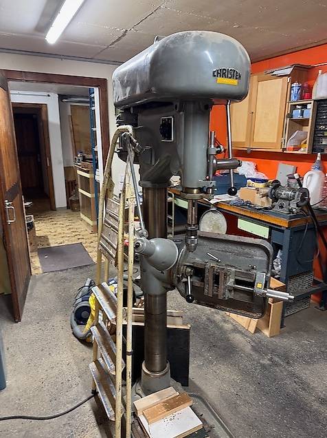 perceuse à colonne Canton Neuchâtel - anibis.ch