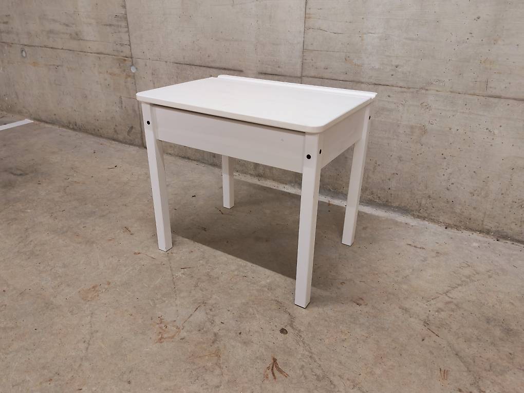 IKEA Sundvik bureau enfant 60x45cm Canton Vaud - anibis.ch