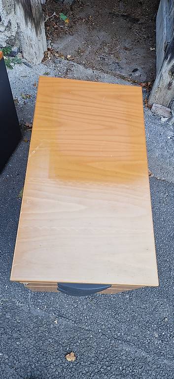 2 Caisson roulant 3 tiroirs verrouillable avec clé. im Kanton Wallis ...