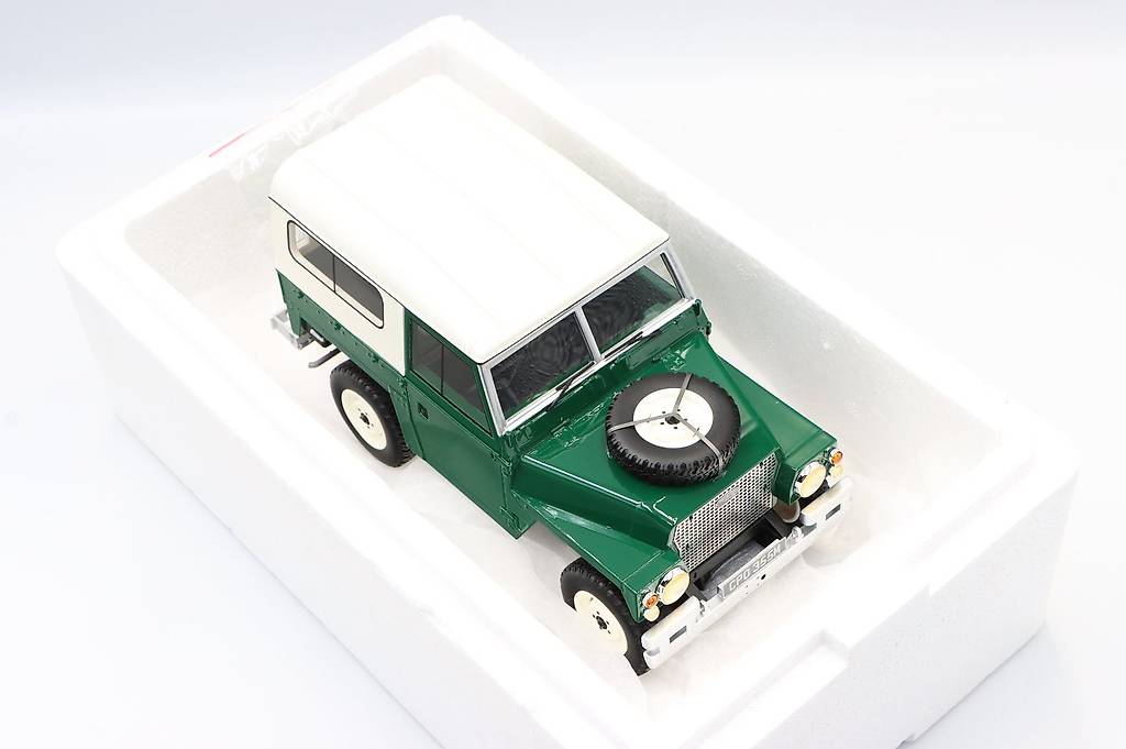 Land Rover 90 Lightweight Series 3 1973 1:18 BOS Models im Kanton Bern ...