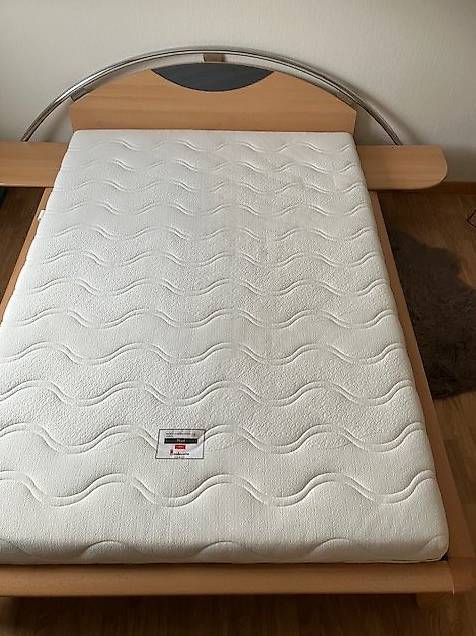 Chambre à coucher (Lit & armoire) Canton Berne - anibis.ch