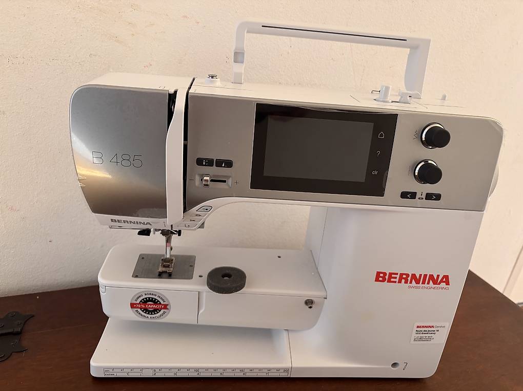Machine à coudre Bernina B485 Canton Genève - anibis.ch