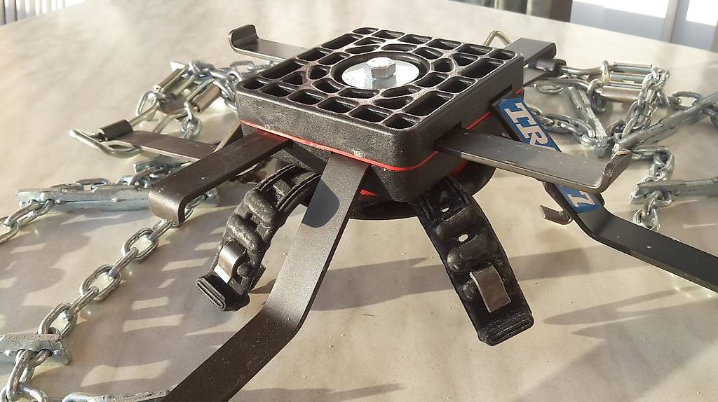 chaines à neiges Trak 7 neuf! Canton Vaud - anibis.ch