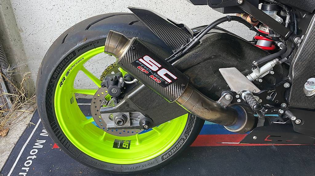 BMW S1000RR de 2013 full carbone (vrai carbone !) Canton Neuchâtel ...