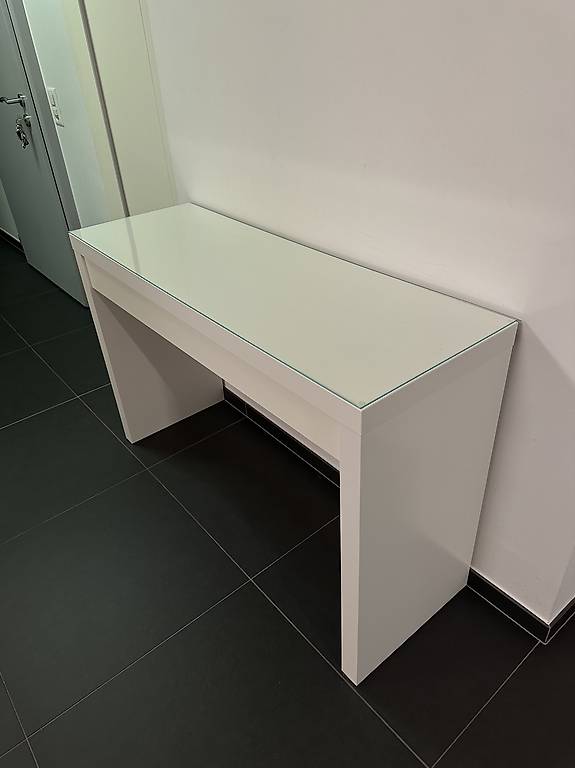 Coiffeuse MALM IKEA Canton Valais - anibis.ch