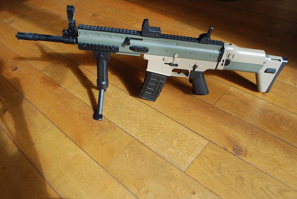 Pistolet à Orbeez Scar Gel Blaster Canton Valais - anibis.ch