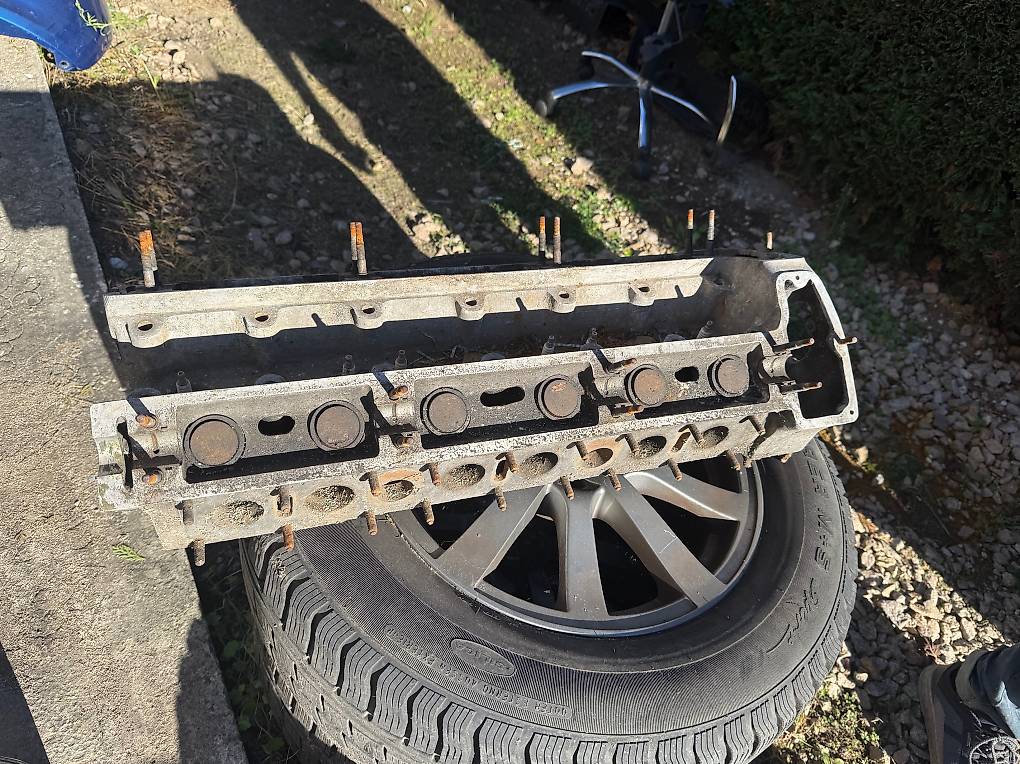 Culasse pour Jaguar Type E 4.2L de 1969 Canton Vaud - anibis.ch