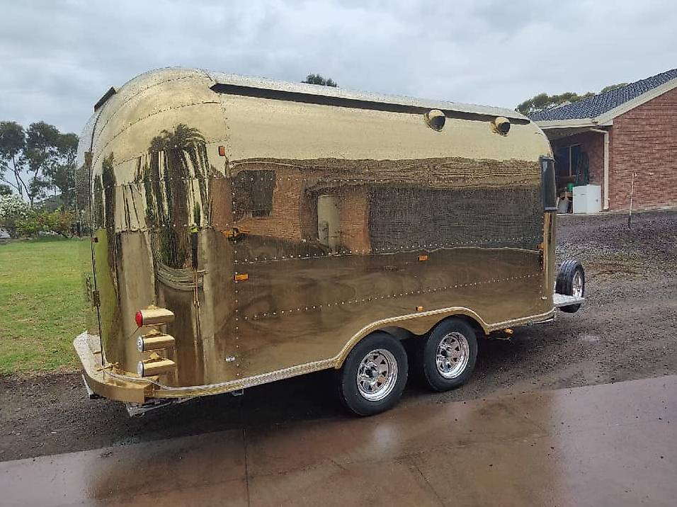 Remorque food truck imbisswagen foodtrailer 4.8M Airstream Canton Bâle ...