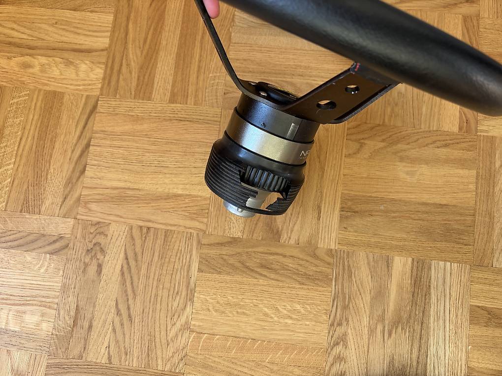 Volant OMP Corsica 350 Canton Vaud - anibis.ch