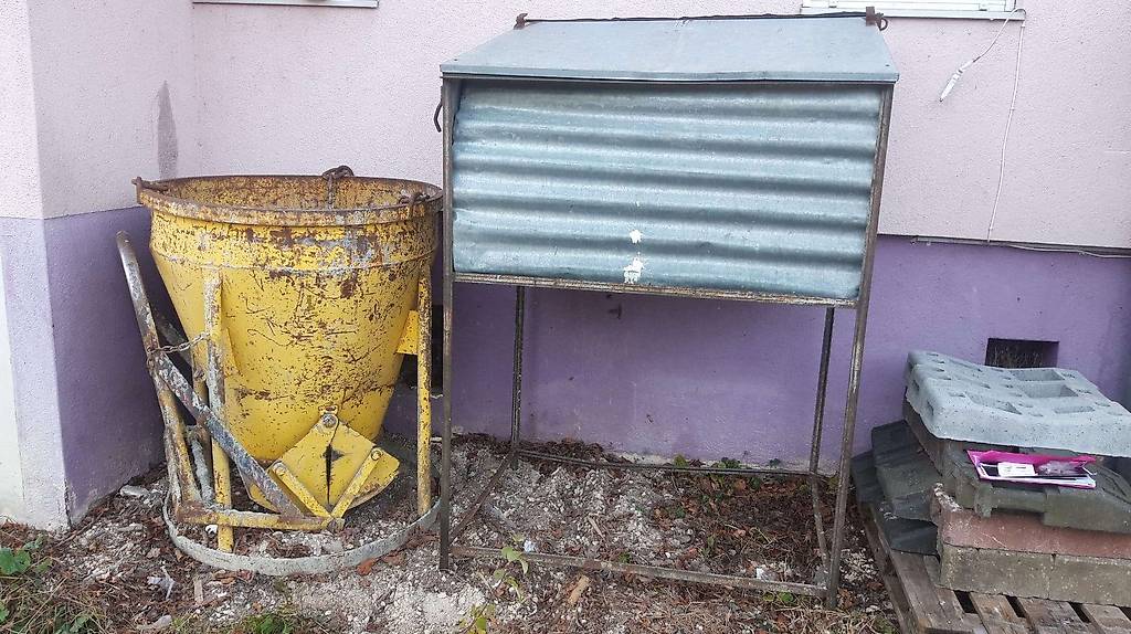 Benne et abri plan Canton Jura - anibis.ch