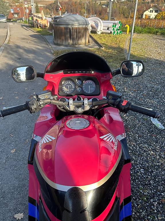 HONDA CBR 1000 F EXPERTISÉE Canton Vaud - anibis.ch