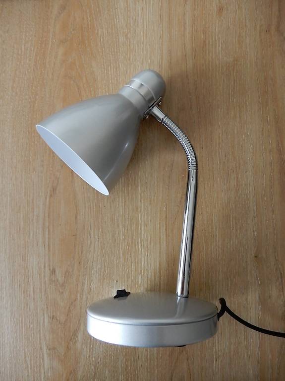 Lampe de bureau Canton Vaud - anibis.ch