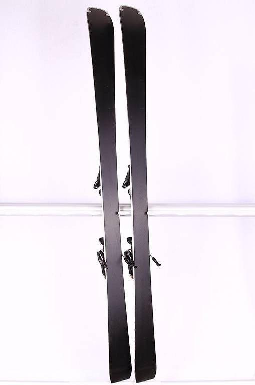 146 155 cm Skis de femme ATOMIC CLOUD Q11 2025 im Kanton Bern - anibis.ch