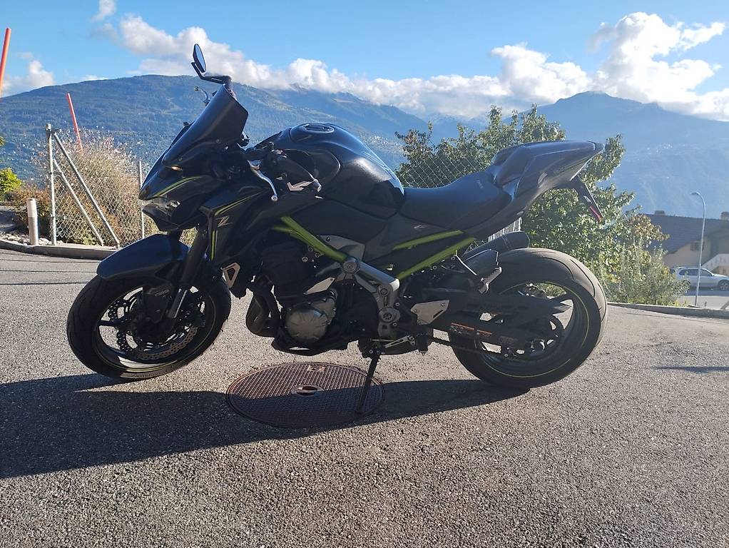 Kawasaki z900 pack performance 2017 Canton Valais - anibis.ch