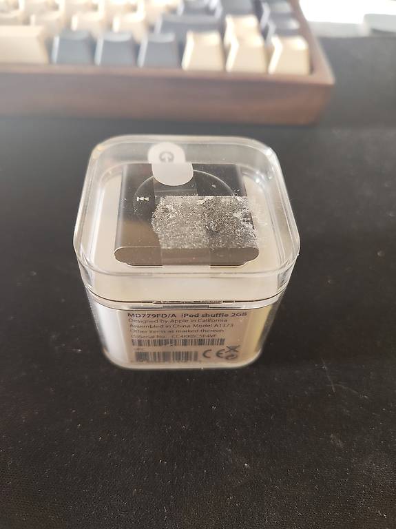 Apple iPod Shuffle - 2 Go - modèle 1373 (sans chargeur) Canton Genève ...