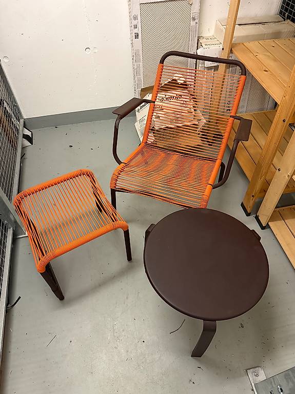 Fermob - Saint Tropez fauteuils 2x et lounge 1x table basse Canton Vaud ...