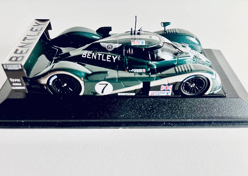 Modèle réduit 1/43 Bentley Speed8 - 24h du Mans 2003 Canton Genève ...