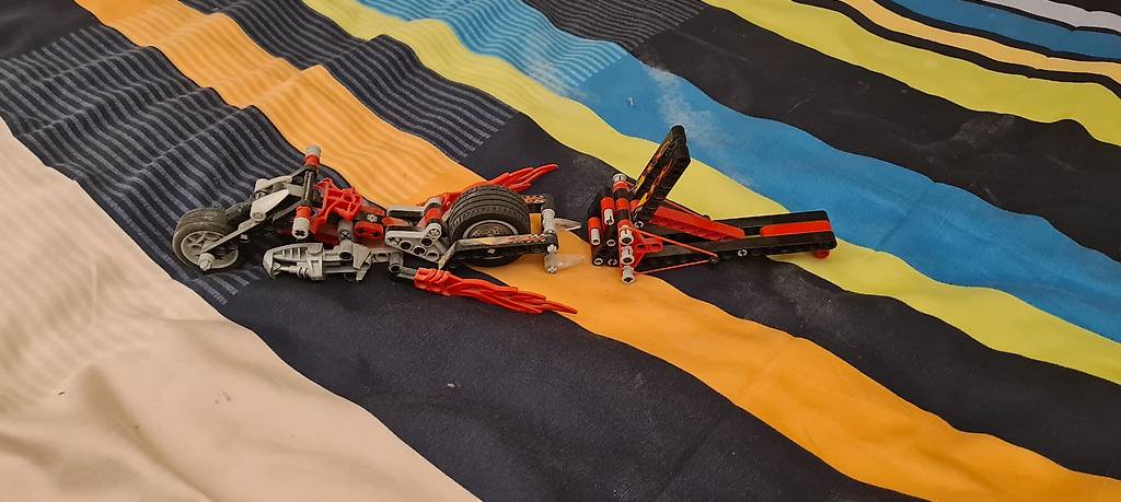 Lot LEGO Technic camion + véhicules+ 1 robot en bon état Canton Vaud ...