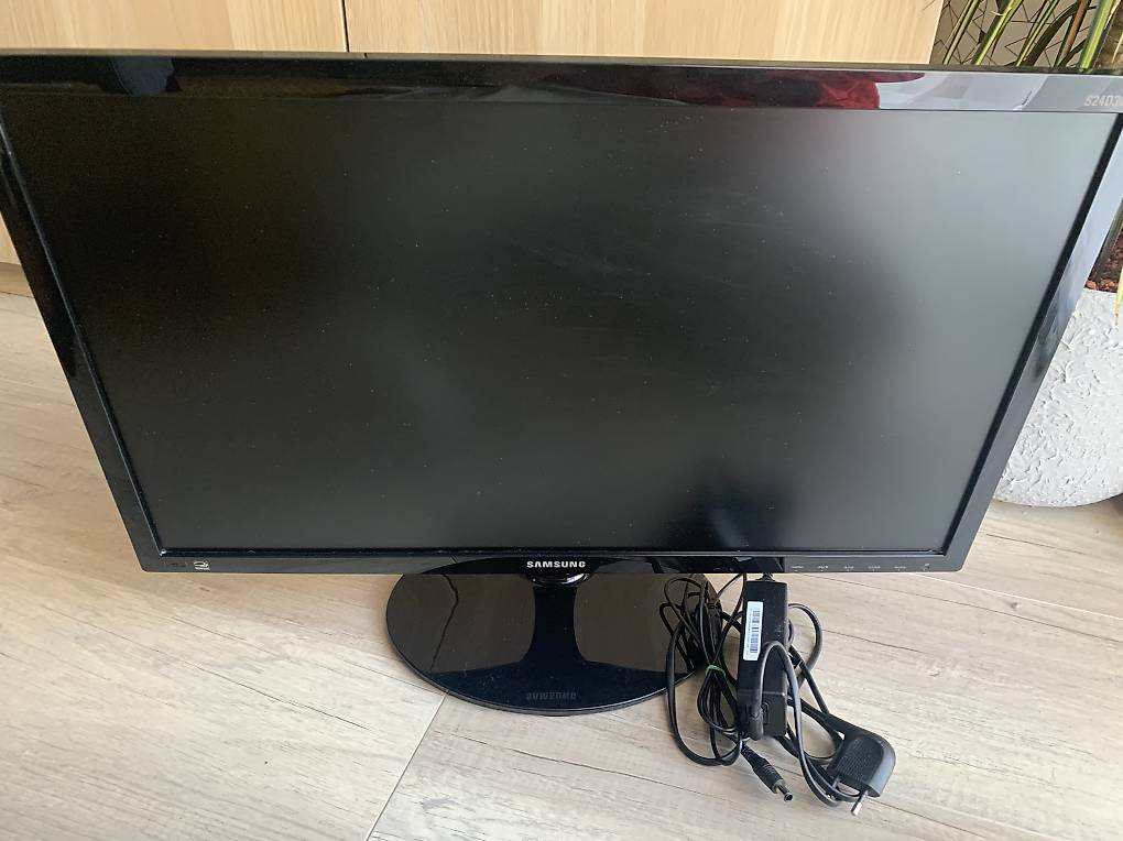 Moniteur Samsung S24D300H - Écran d'ordinateur im Kanton Waadt - anibis.ch
