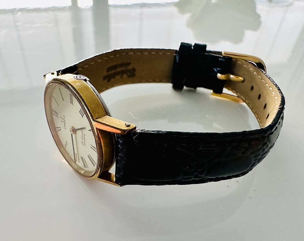 OMEGA DE VILLE Quartz 24 mm en parfait état, avec pile neuve im Kanton ...