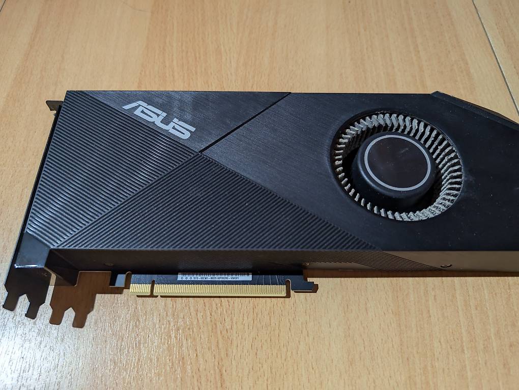 RTX 2080 ASUS Carte Graphique im Kanton Wallis - anibis.ch